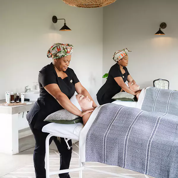 insingizi-couple-massage - iNsingizi Bush Lodge and Spa KZN